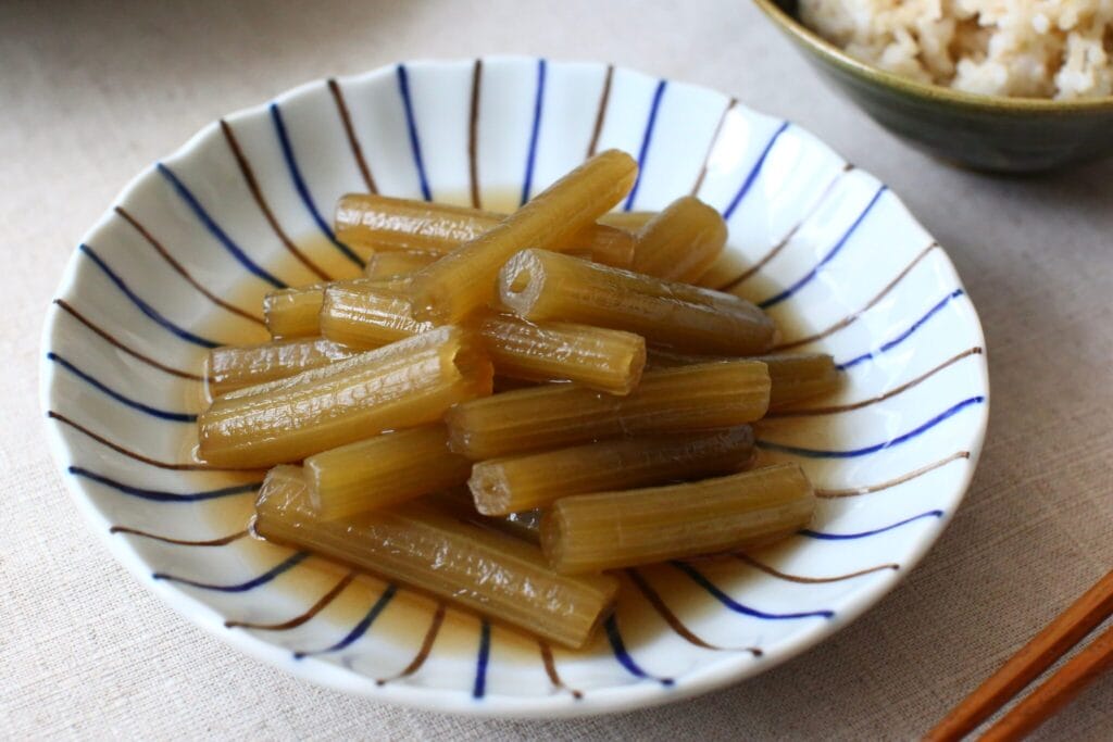 ふきの煮物｜やさしい味つけで香り引き立つ！春の定番レシピ | やまでら くみこ のレシピ
