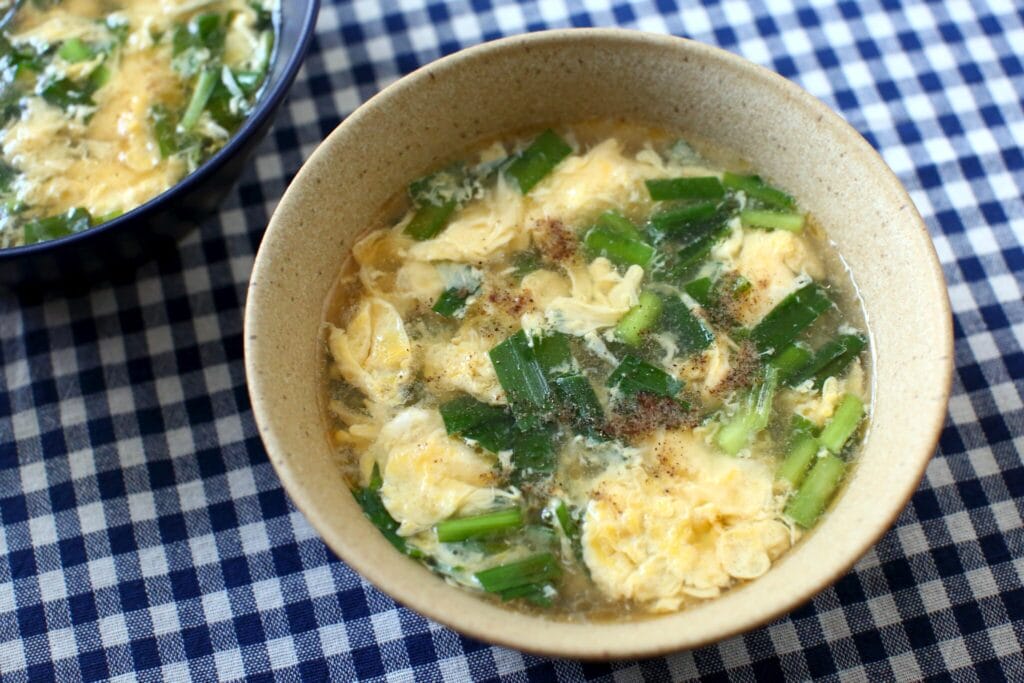 ニラ玉スープ｜黒酢×とろみで味が引き締まる！キレのあるコクうま仕上げ | やまでら くみこ のレシピ