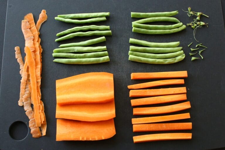 いんげんと人参の肉巻きレシピ｜甘辛だれが絡む！失敗しない巻き方も解説 | やまでら くみこ のレシピ